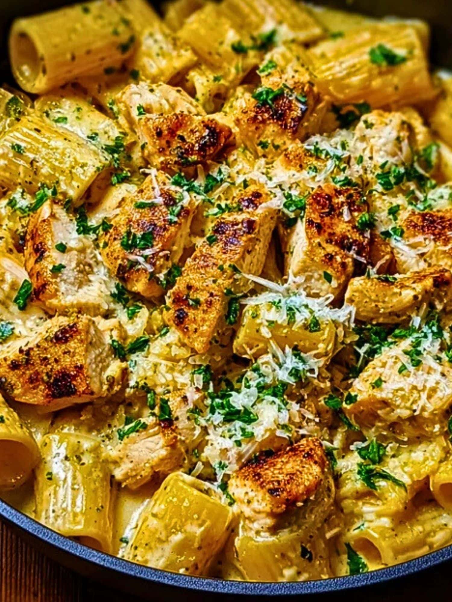 Creamy Garlic Butter Chicken Rigatoni Recipe